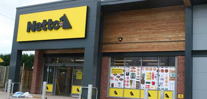 Netto closing down sale creates police traffic warning