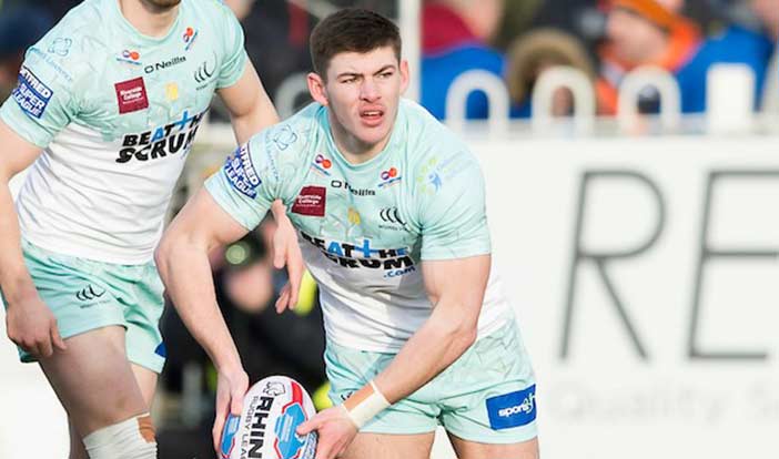 Warrington-born Danny Walker signs for Wire from Widnes