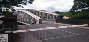 Stuck swing bridge brings more traffic chaos to Stockton Heath ...
