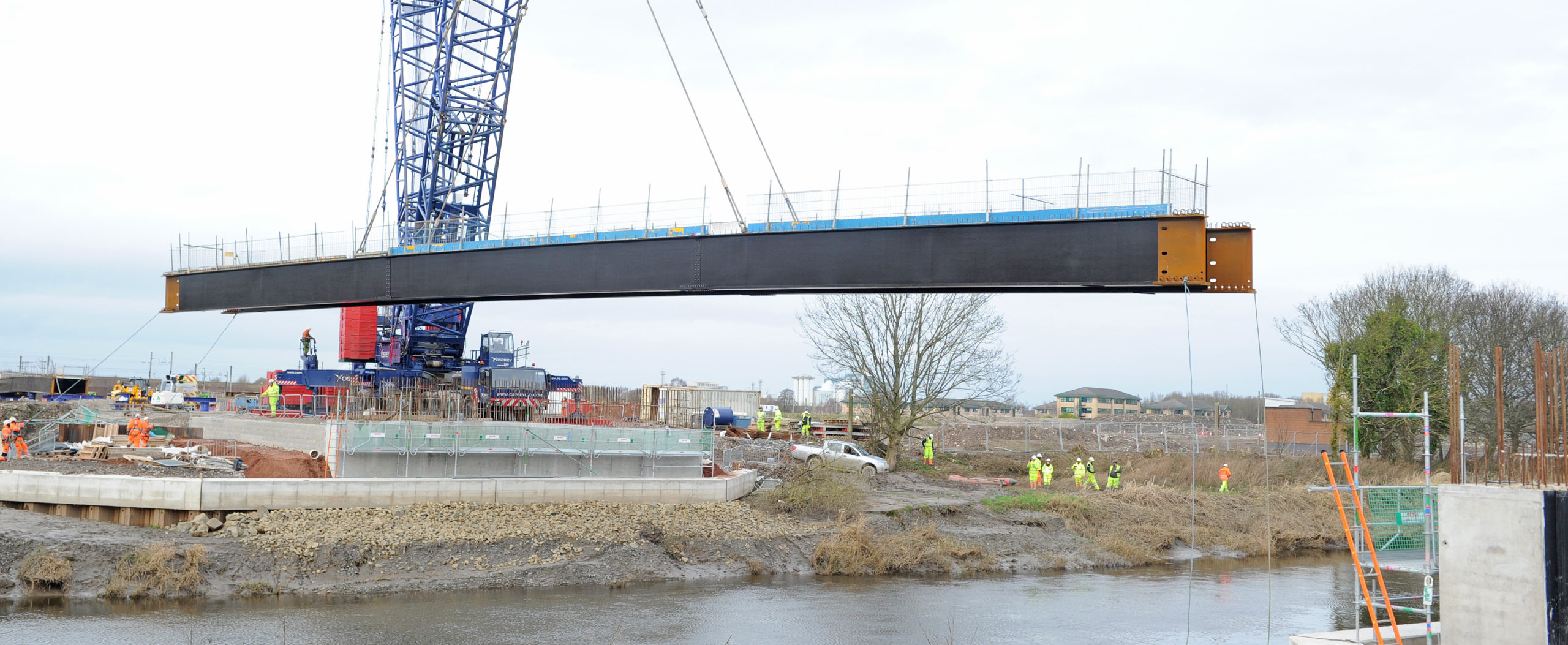 New Mersey bridge swinging into place
