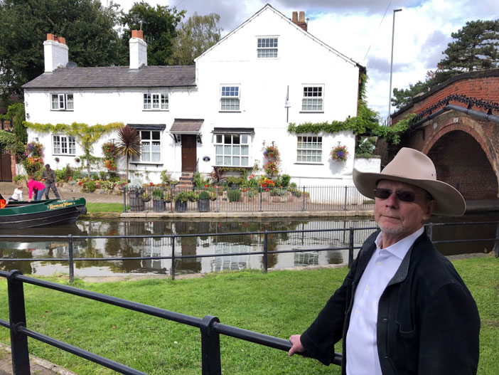 Bye bye everybody - Peter Corbett says an emotional goodbye to Lymm