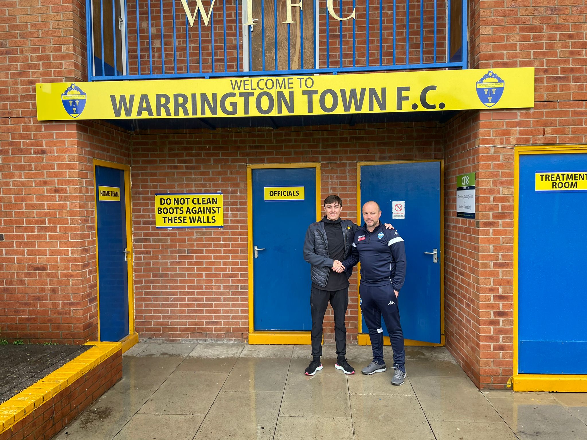 Luke Griffiths joins Warrington Town