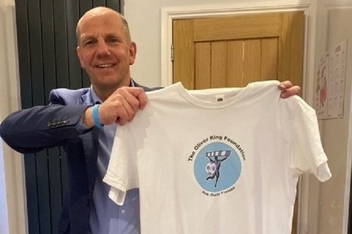 Darron puts in the miles for life-saving defibrillator