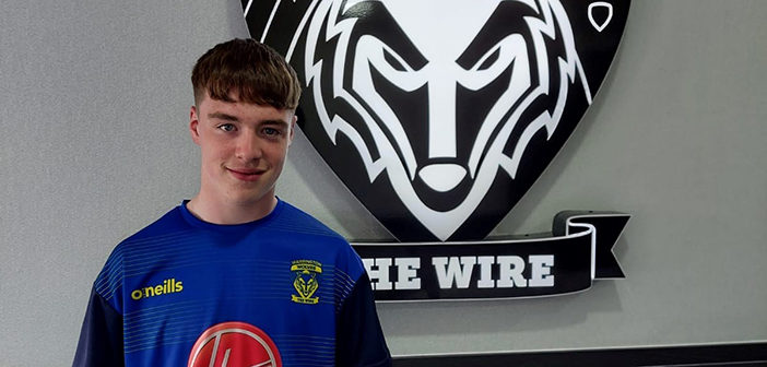 Wolves scholarship for Boteler high school student