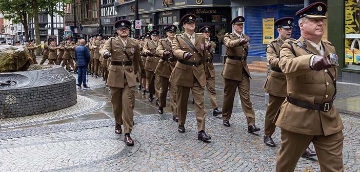 Troops from 75 Engineers Regiment march through town as Freemen ...