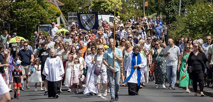 Grappenhall Walking Day blessed with glorious sunshine for annual Walk ...