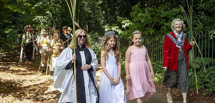 Villagers keep alive ancient tradition of Lymm Rushbearing - Warrington ...