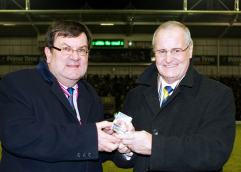 Murphy signs for Wolves! - Warrington Worldwide